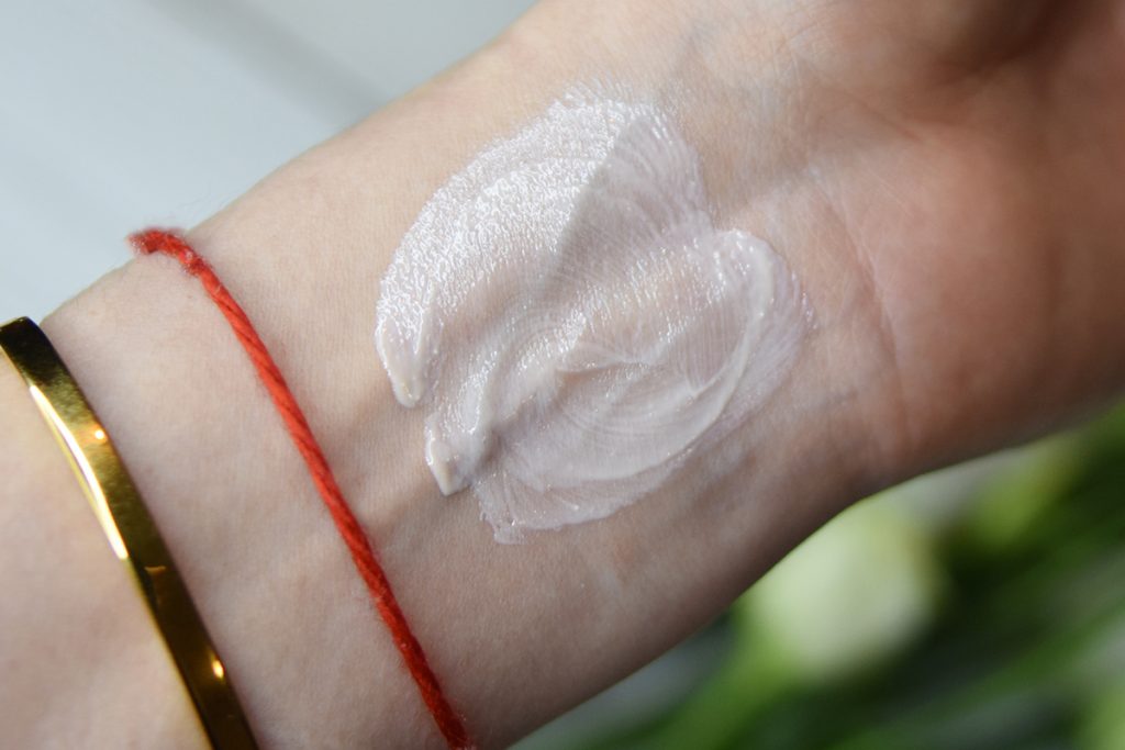 Ultra Violette Supreme Screen Hydrating Facial Skinscreen SPF 50 Review ...